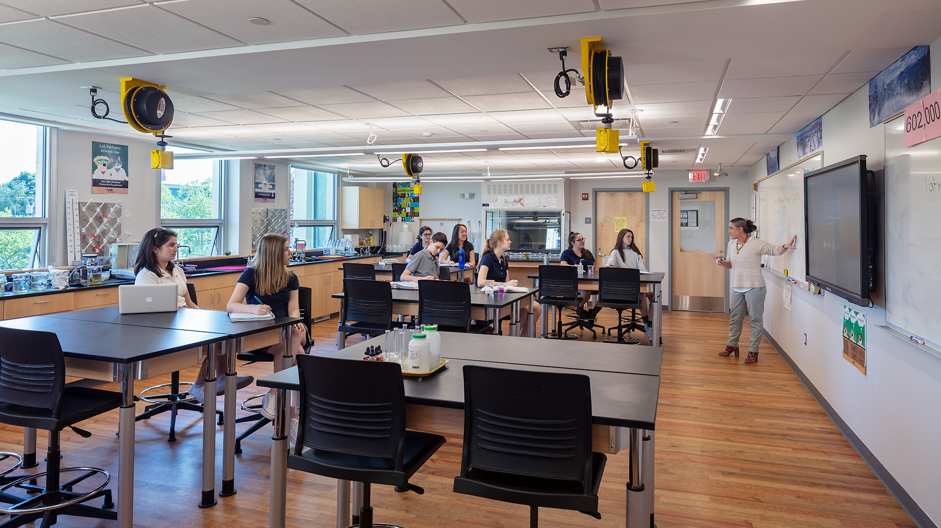 Lincoln School STEAM Hub for Girls « LLB Architects | Lerner Ladds Bartels